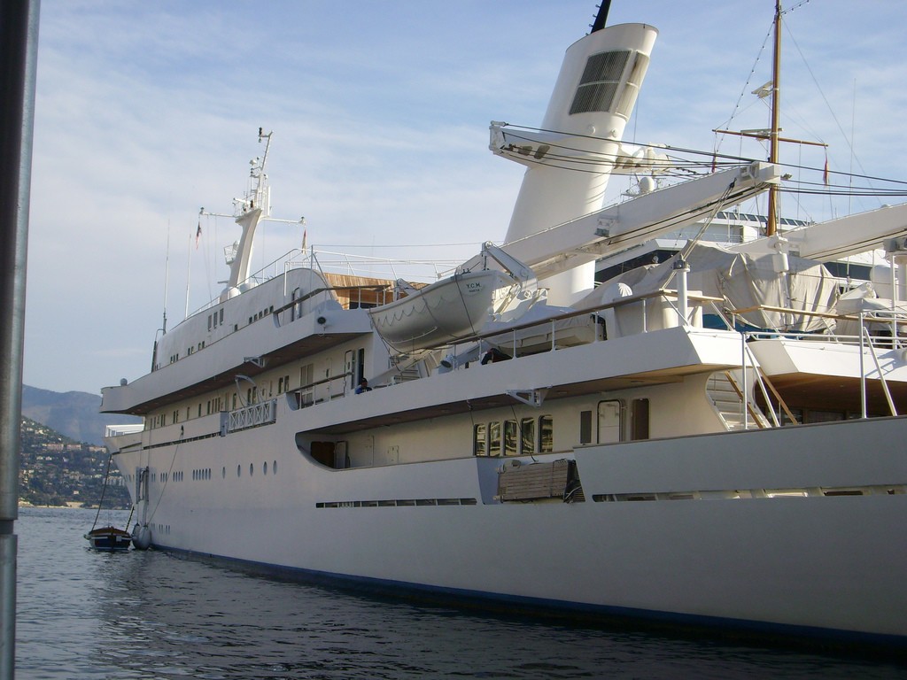 Yacht ATLANTIS II, Hellenic Shipyards Co SA | CHARTERWORLD Luxury ...